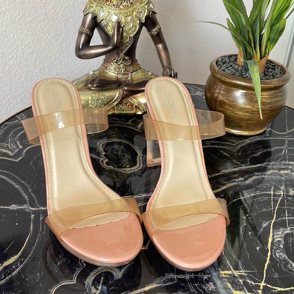Pink Patent Leather. Clear Heel - Gem